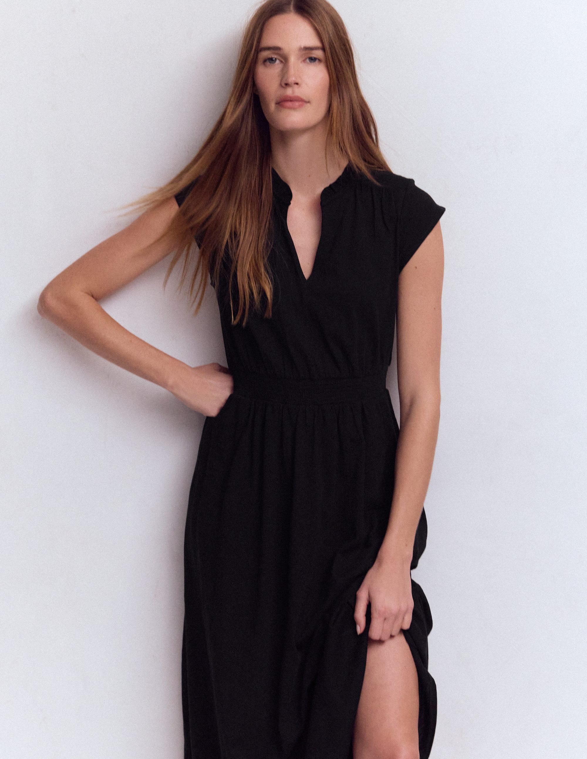 Alba Smocked Jersey Midi Dress - Black | Boden UK