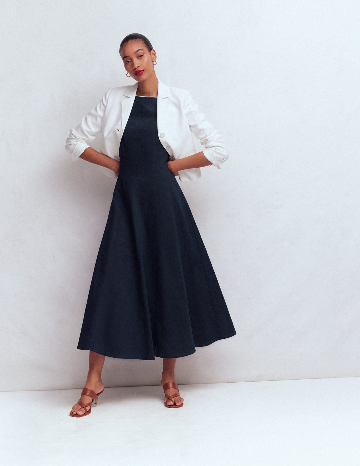 Annet Linen Blend Midi Dress-Navy | Boden UK